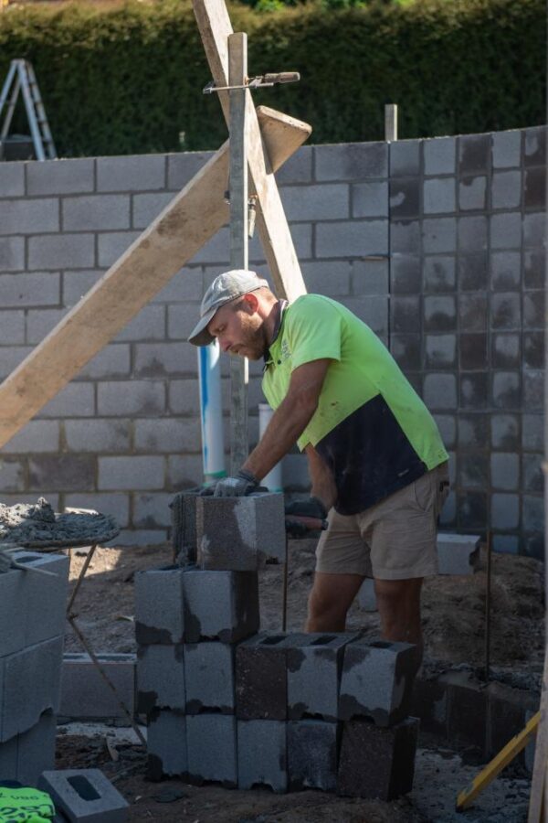 How Many Blocks Can A Blocklayer Lay In A Day?